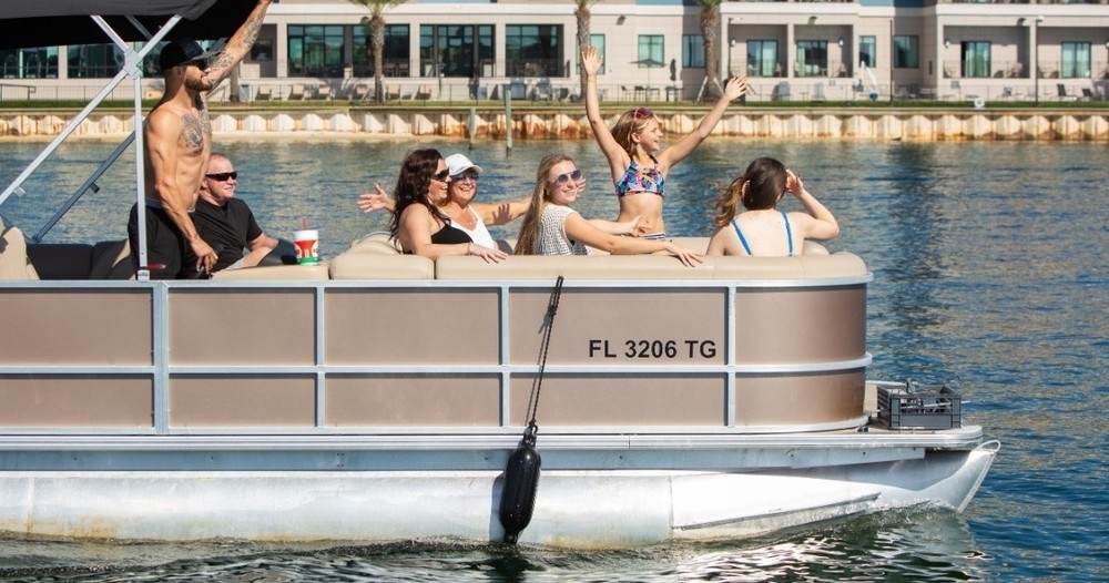 10 Person Pontoon Rentals | Search Scuba